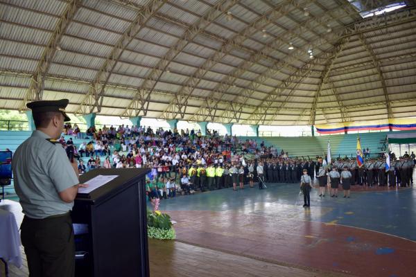 Por primera vez en el Guaviare, se gradúan 103 jóvenes nativos como ... Por primera vez en el Guaviare, se gradúan 103 jóvenes nativos como ...